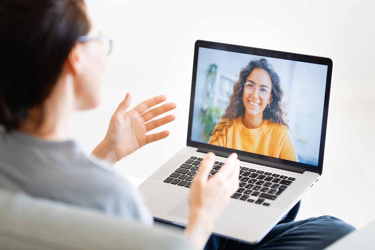 Parlare con uno psicologo. Disponibile in italiano, inglese e spagnolo